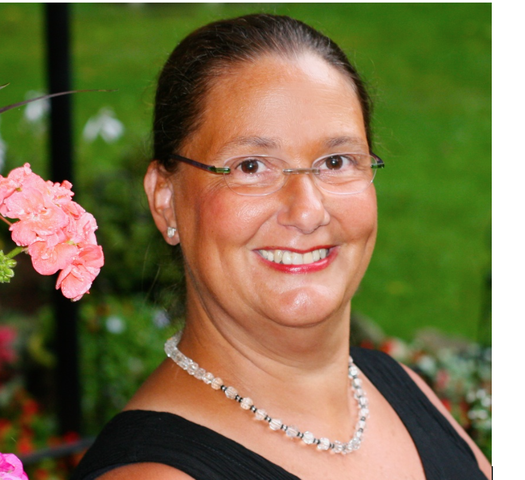 About Polly Castor | Polly Castor